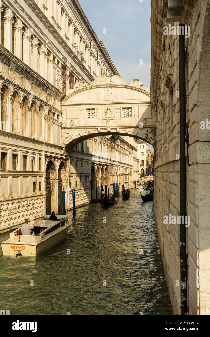 Venice, Vento – IT – Oct 13, 2024 The Bridge of Sighs in Venice, an ...