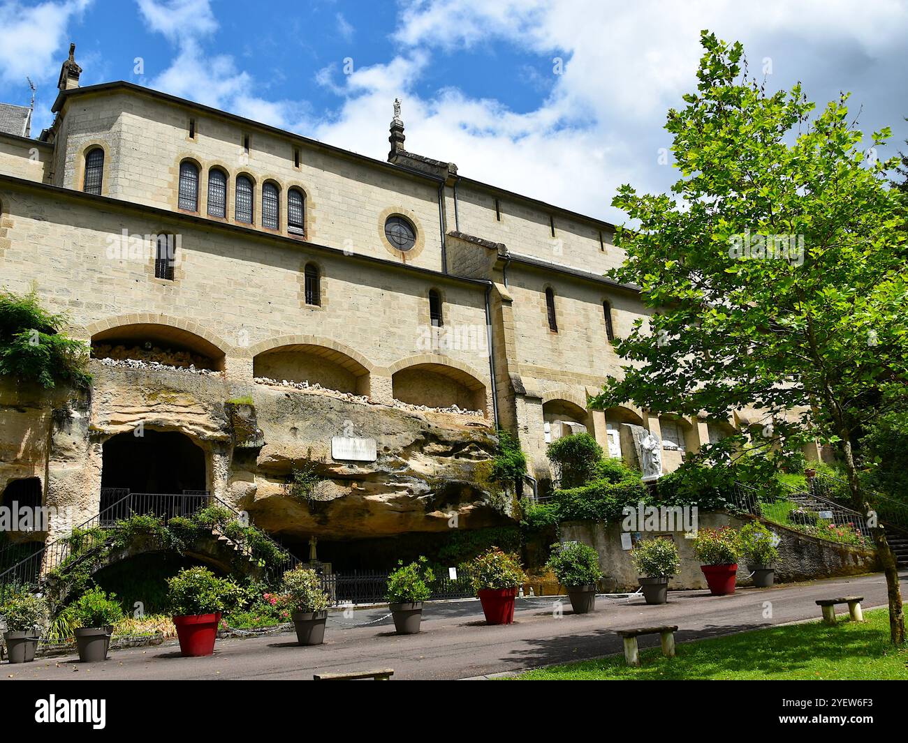 The chapel of the Sanctuary above the Caves of Saint Anthony of Padua ...