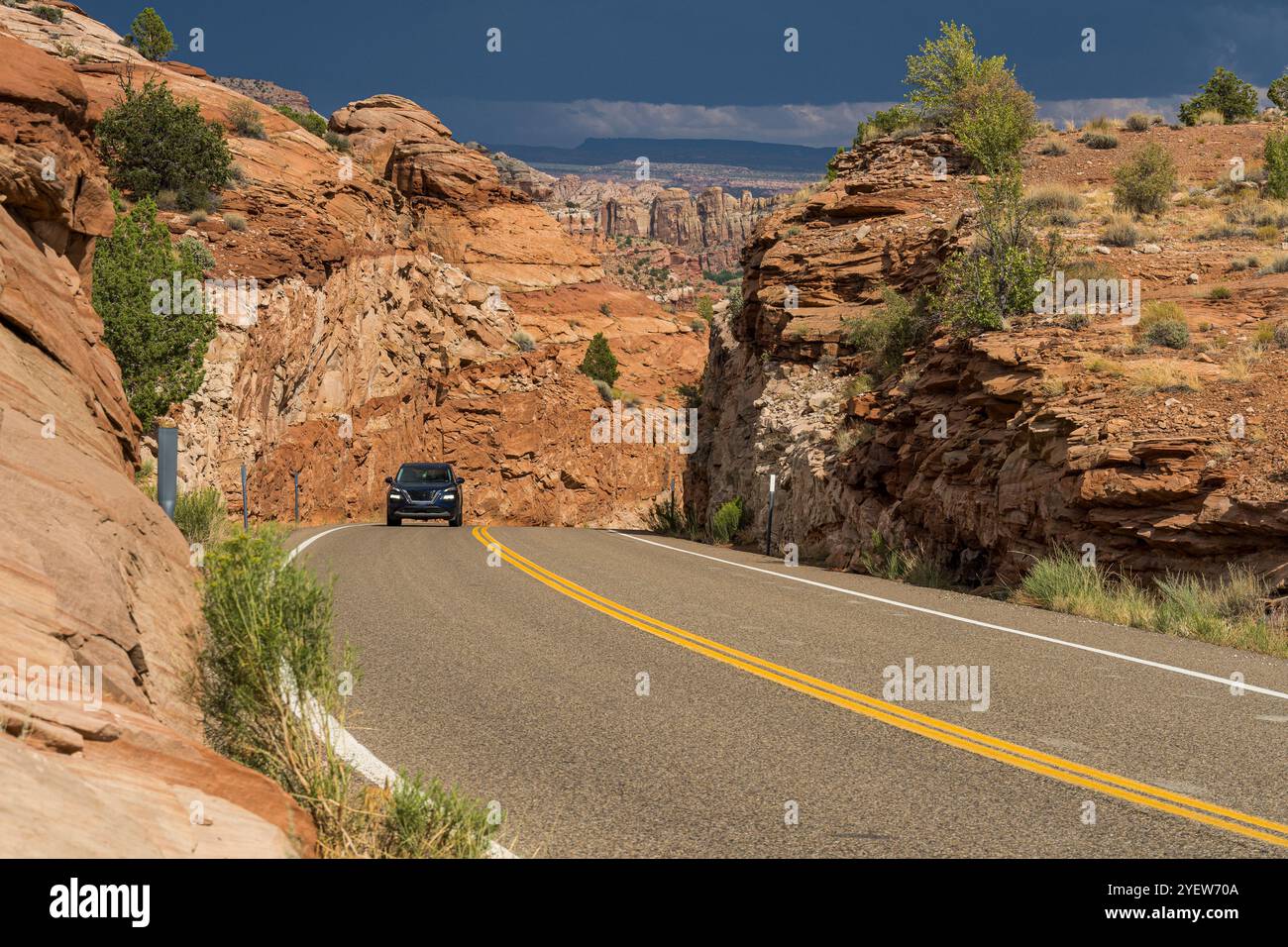Scenic byway UT-12 across red sandstone between Escalante and Boulder ...
