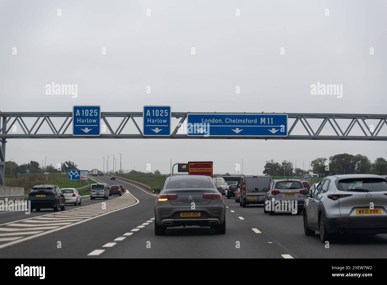 Motorway traffic on m11 motorway hi-res stock photography and images ...