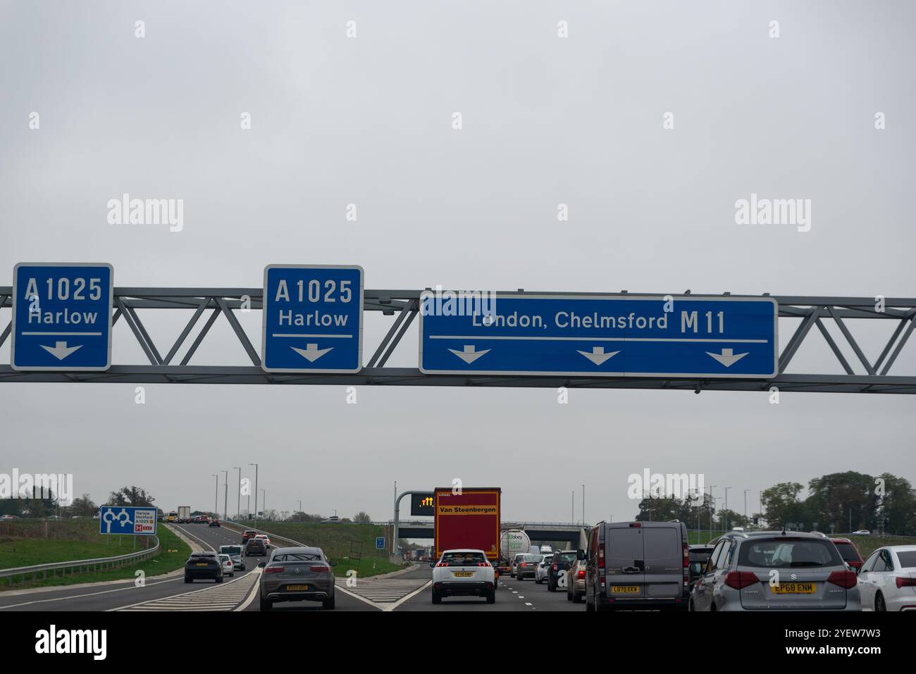 Motorway traffic on m11 motorway hi-res stock photography and images ...