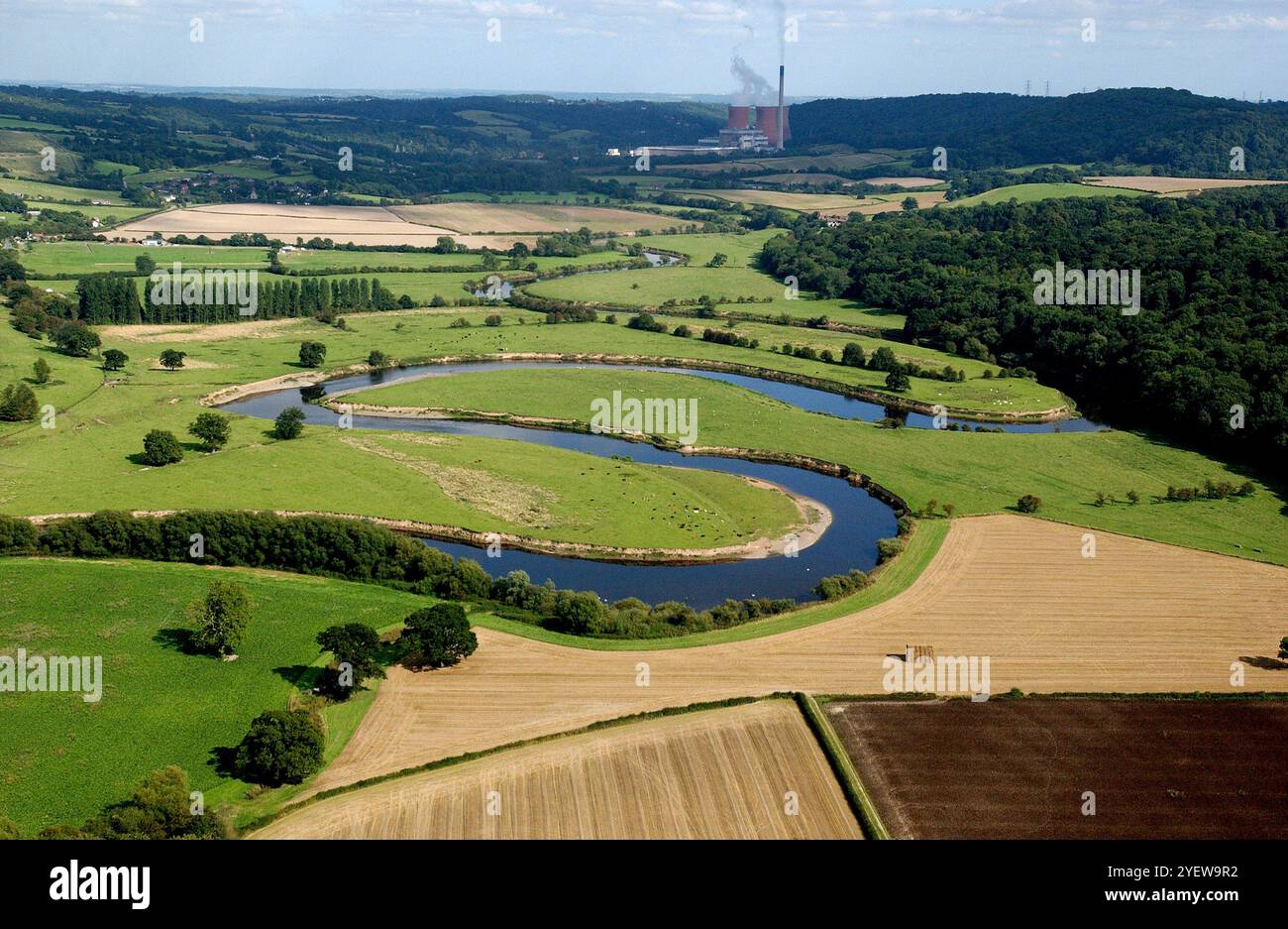 Aerial view of the River Severn winding its way through Leighton in ...
