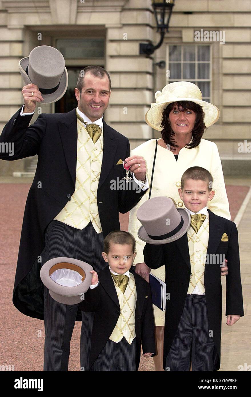 Footballer Steve Bull and his wife Julie with his sons Jack and Joe ...