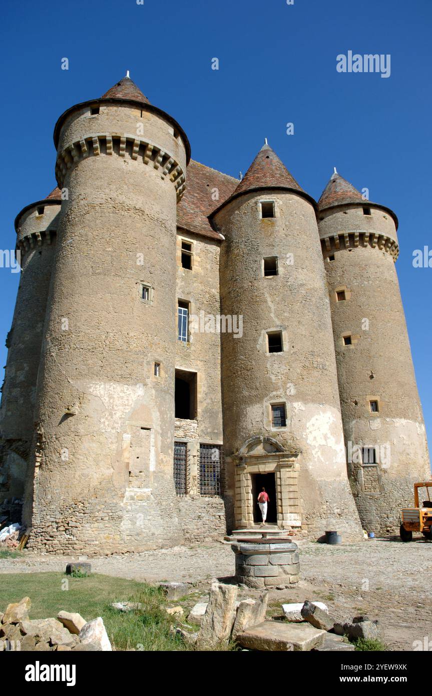 Sarzay castle hi-res stock photography and images - Alamy