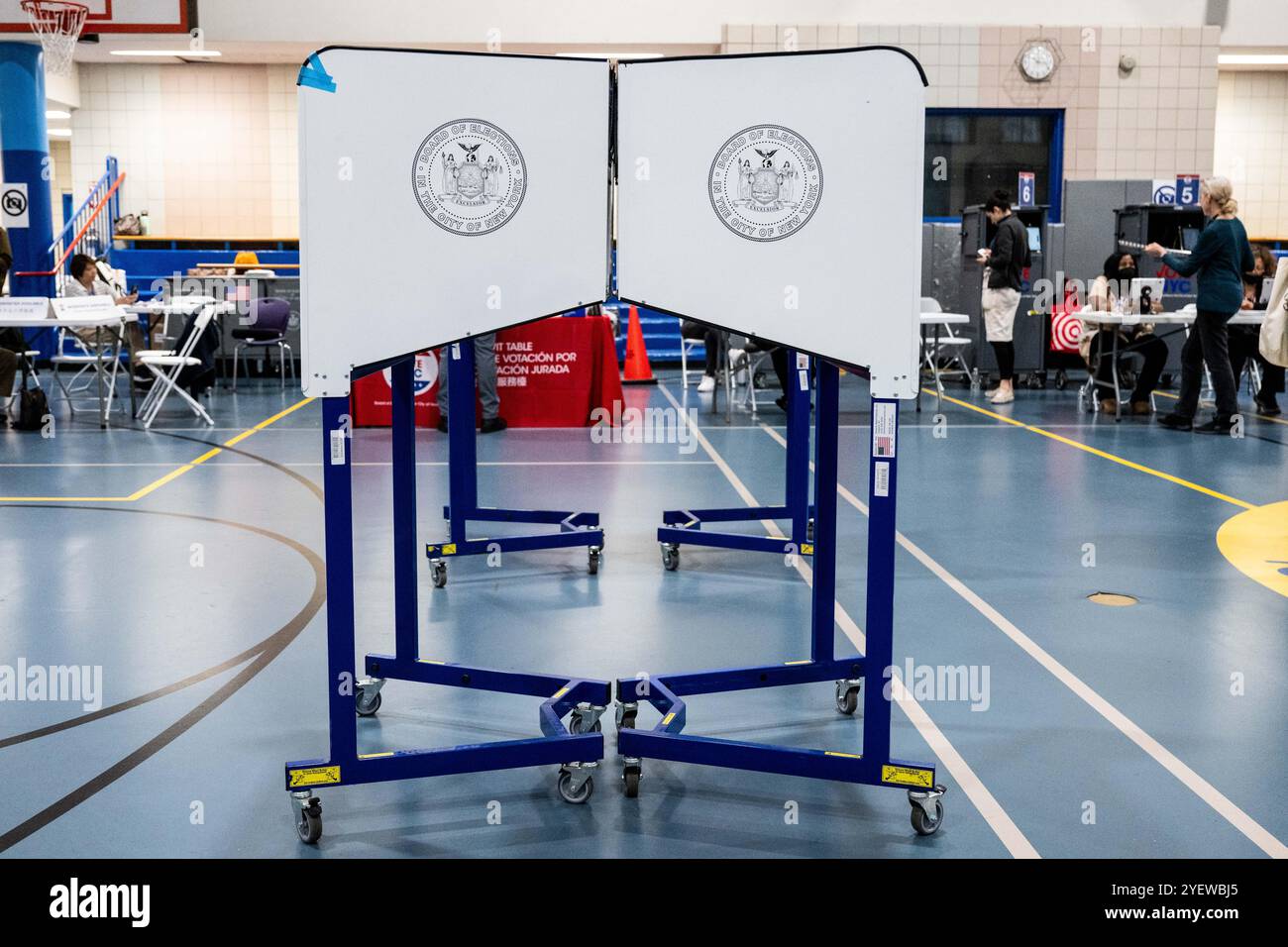 2024 voting booths hi-res stock photography and images - Alamy