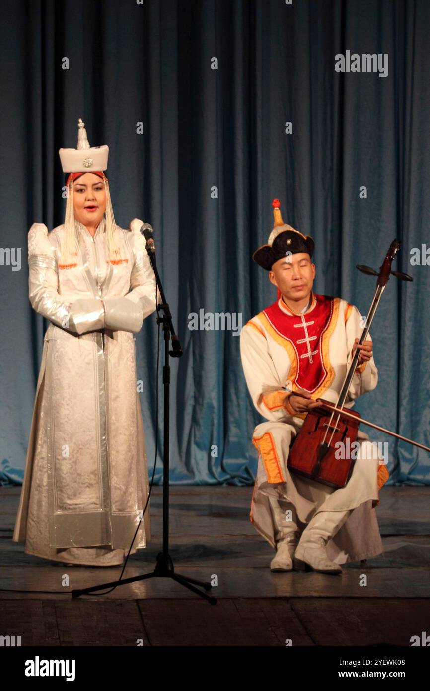 Traditional Dance and Song. Ulaan Baatar. Mongolia Stock Photo - Alamy
