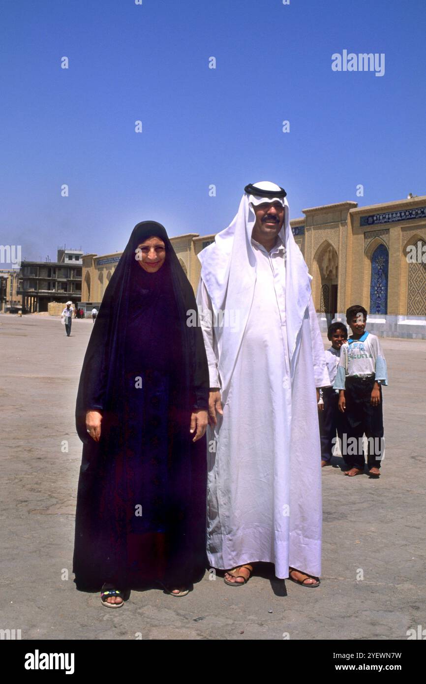 Iraq. Family Group To Kerbala Stock Photo - Alamy