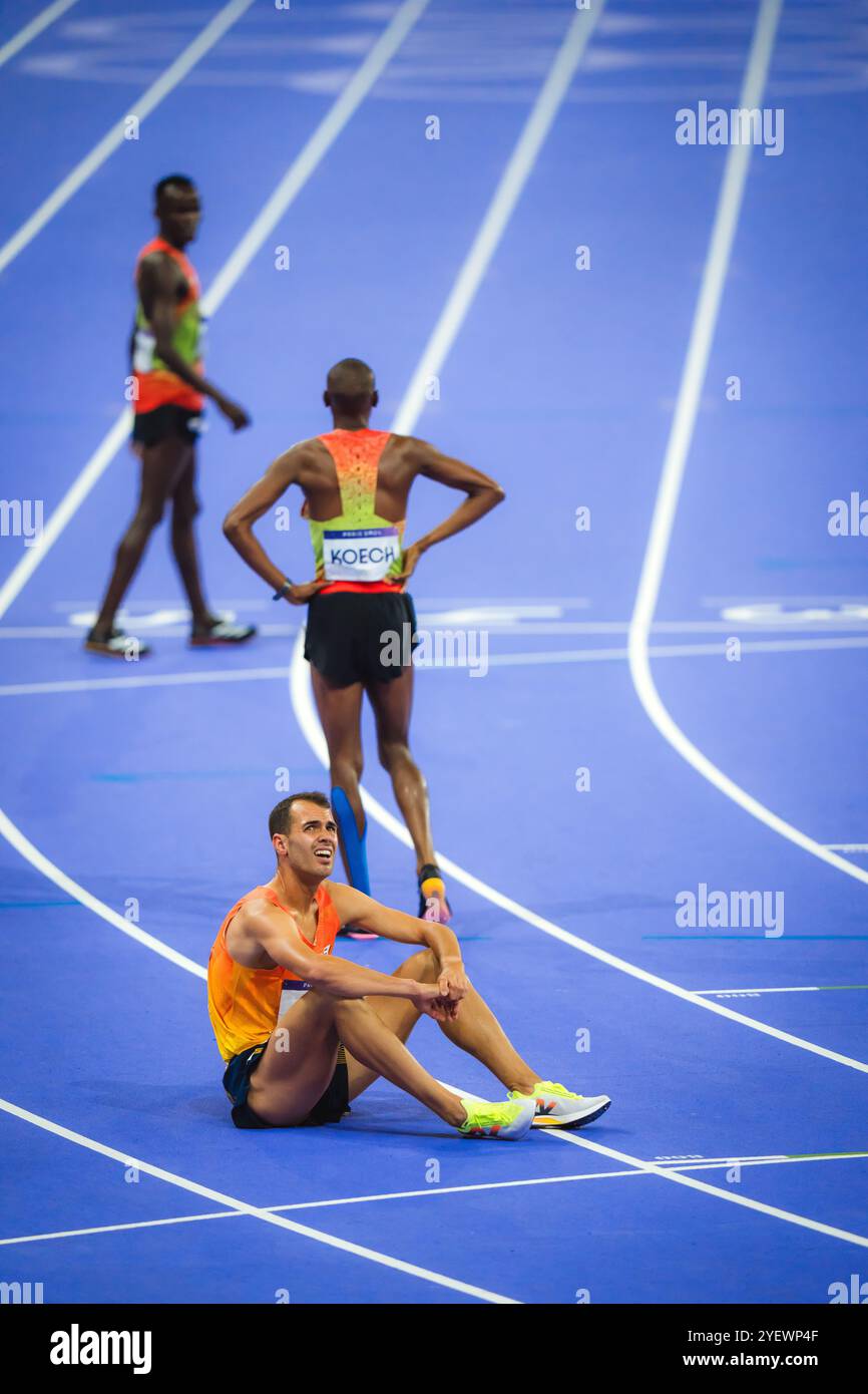 The 3000 metres steeplechase at the paris 2024 olympic games hi-res ...