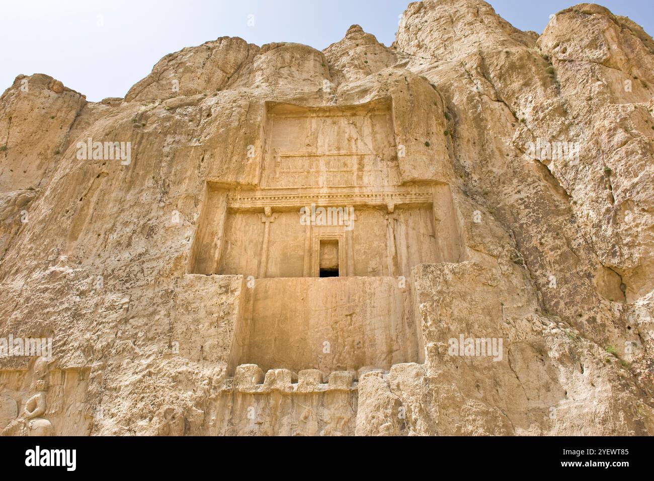 Necropolis of naqsh i rostam hi-res stock photography and images - Alamy
