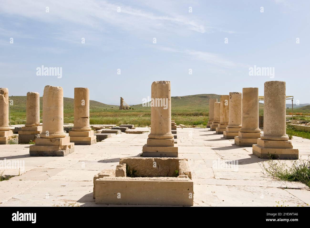 Pasargad hi-res stock photography and images - Alamy