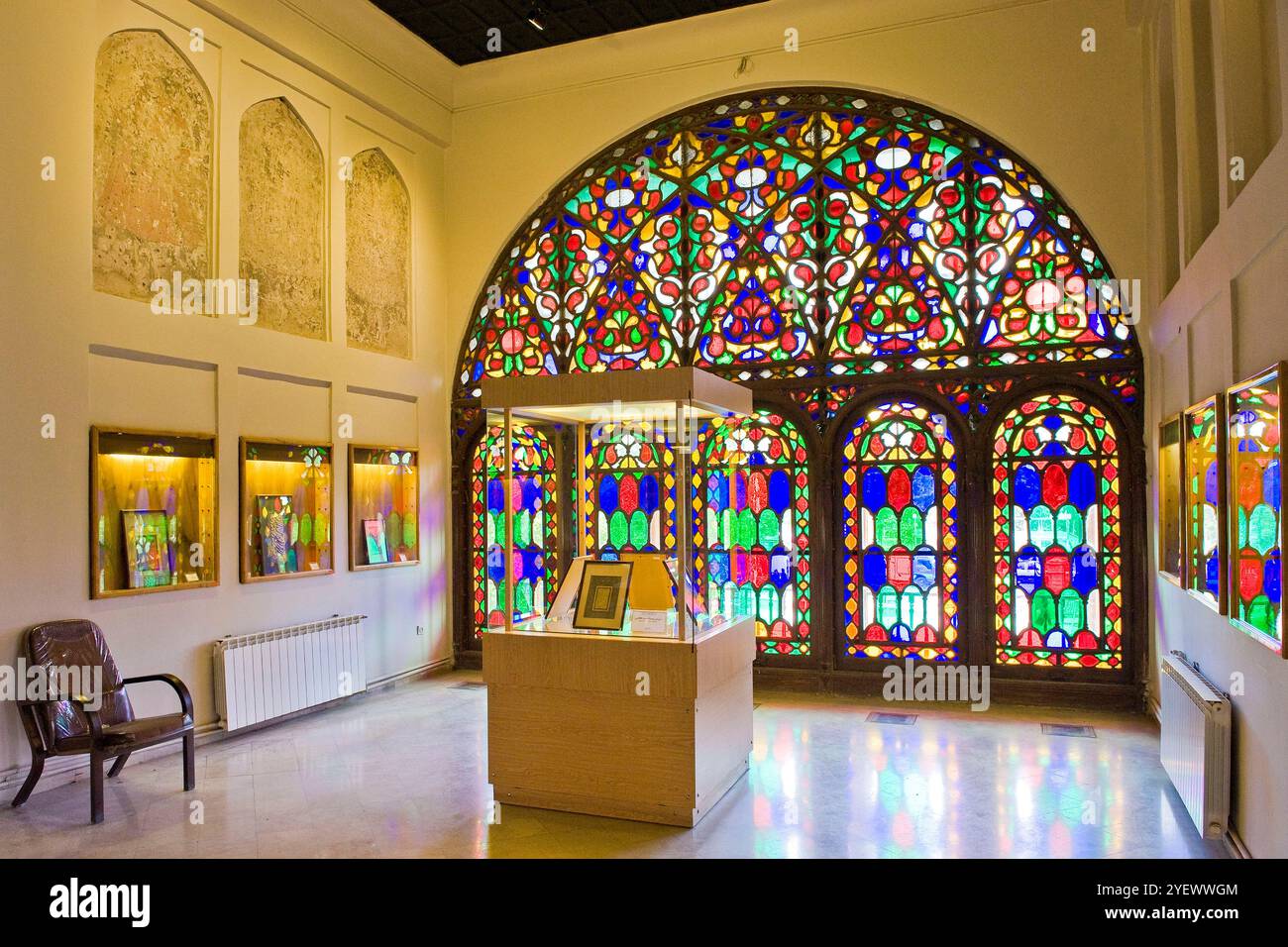 Chehel setoon palace hi-res stock photography and images - Alamy