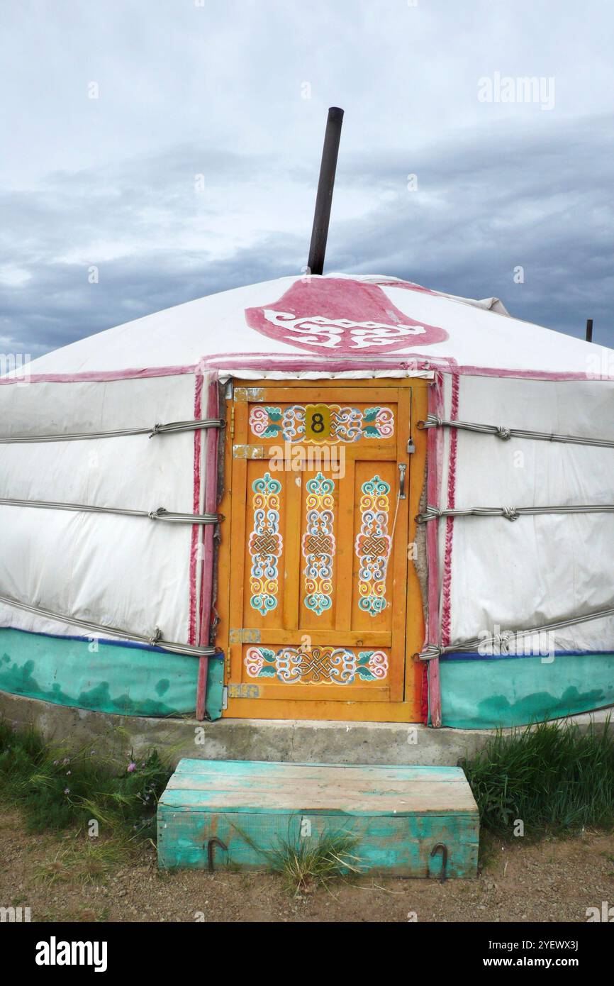 Mongolian house hi-res stock photography and images - Alamy