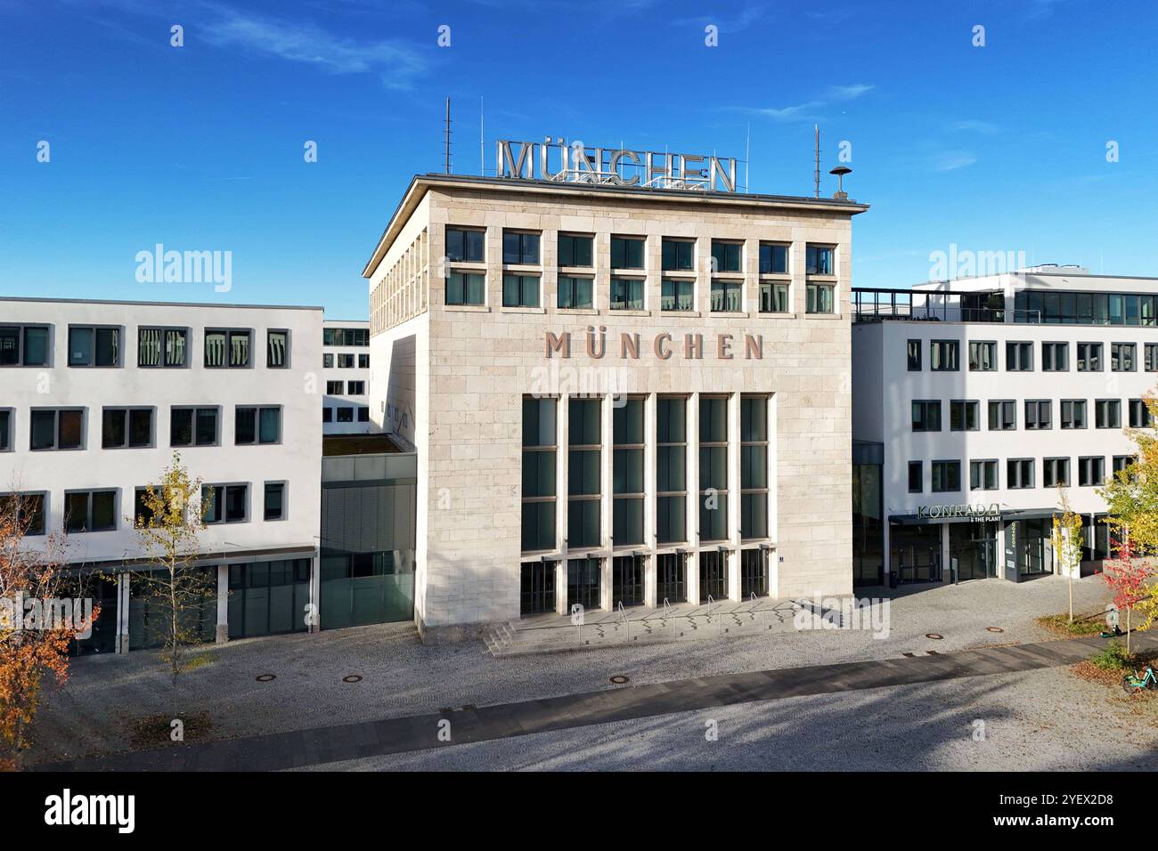 Wappenhalle in Muenchen - Riem,Aussenaufnahme,Gebaeude, *** Wappenhalle ...