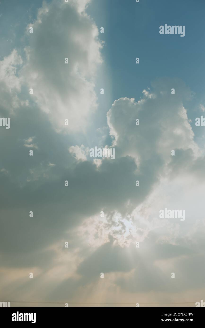 Minimal clouds hi-res stock photography and images - Alamy