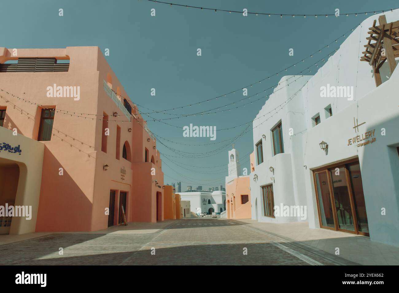 Alicante spain pink building hi-res stock photography and images - Alamy