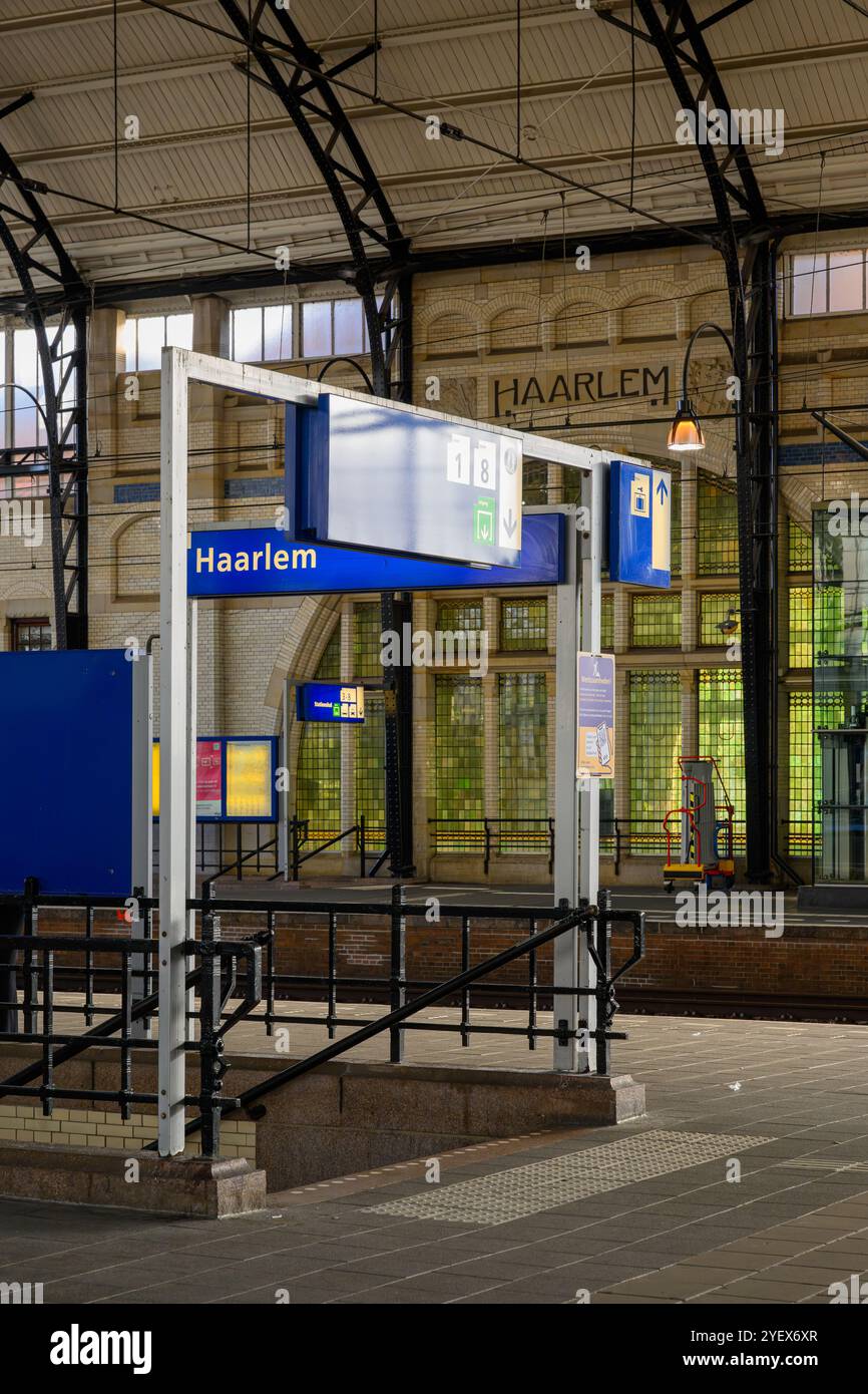 Haarlem ns hi-res stock photography and images - Alamy