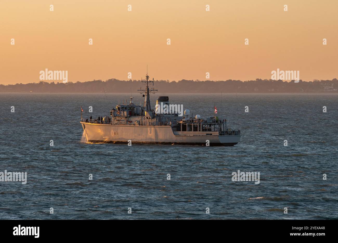 Hunt class minesweeper hi-res stock photography and images - Alamy