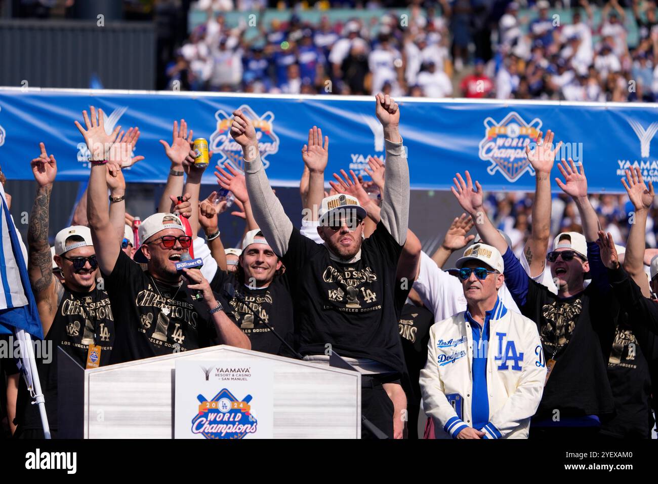Los Angeles Dodgers' Freddie Freeman celebrates with teammates on the ...