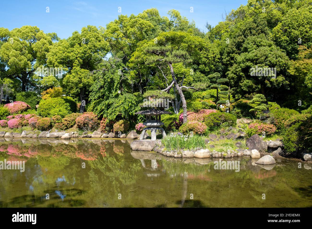 Osaka castle gardens hi-res stock photography and images - Alamy
