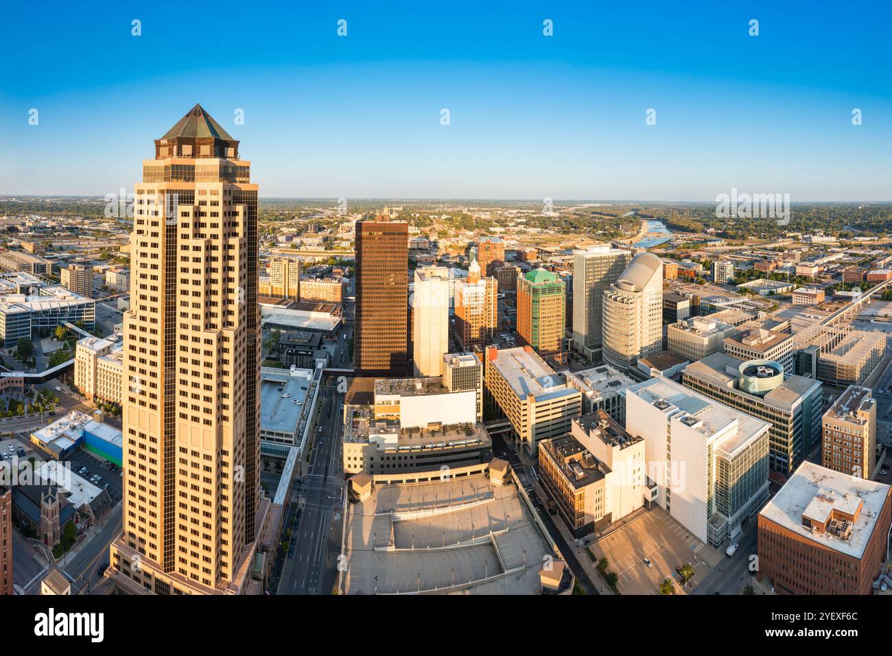 Aerial view of Des Moines, Iowa skyline Stock Photo - Alamy