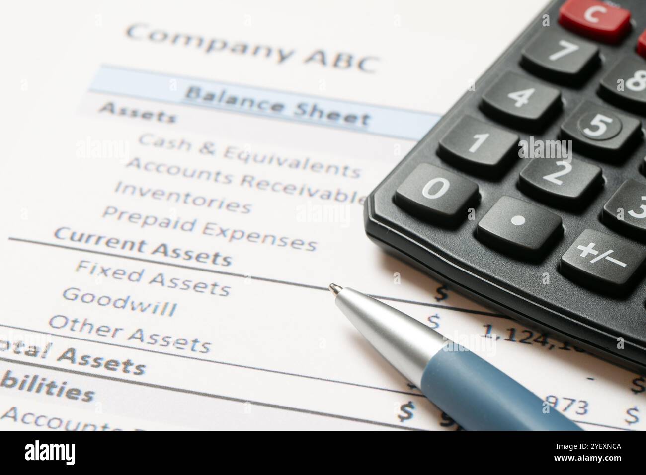 Financial statement balance sheet hi-res stock photography and images ...