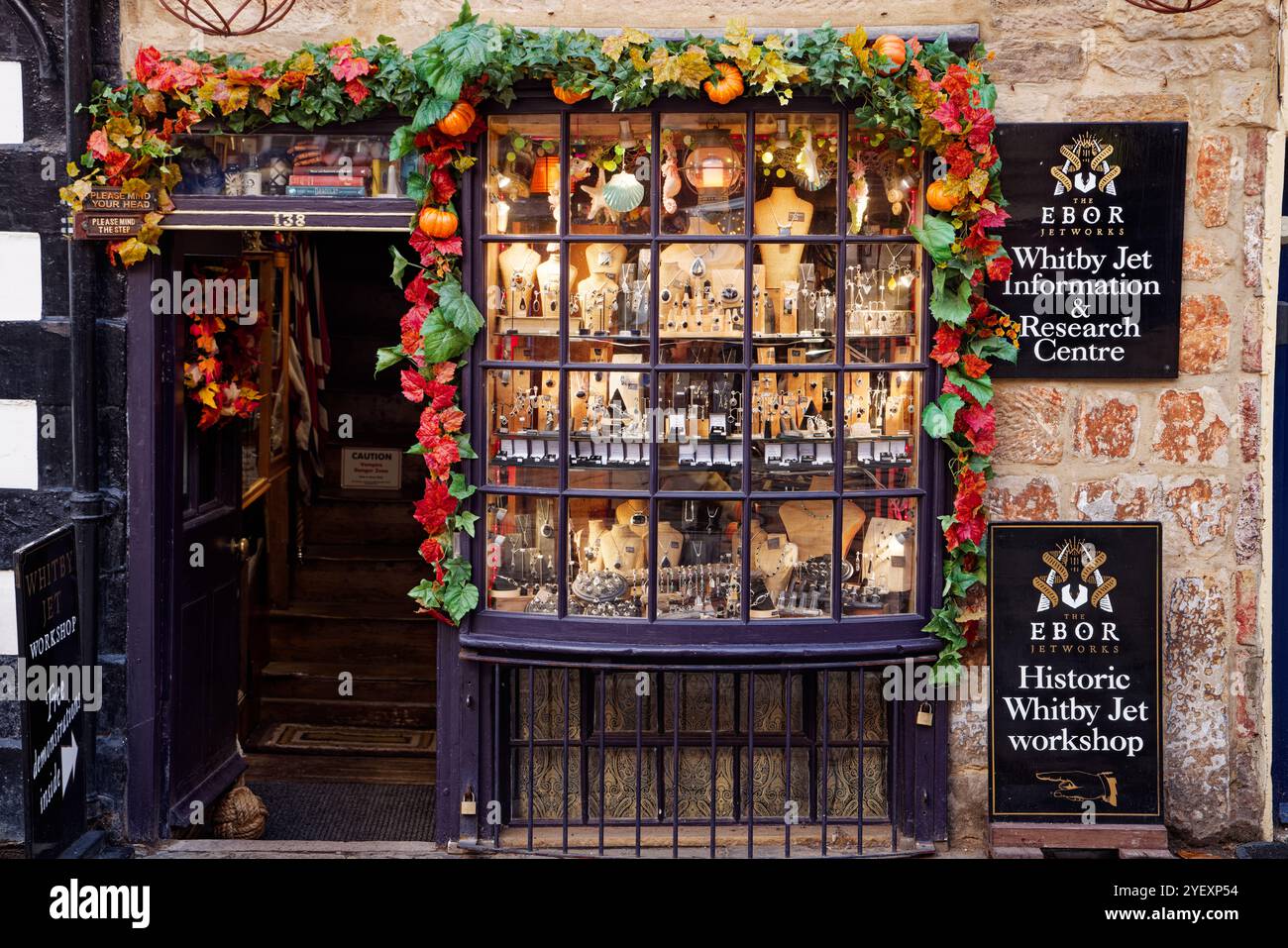 Whitby jet shop hi-res stock photography and images - Alamy