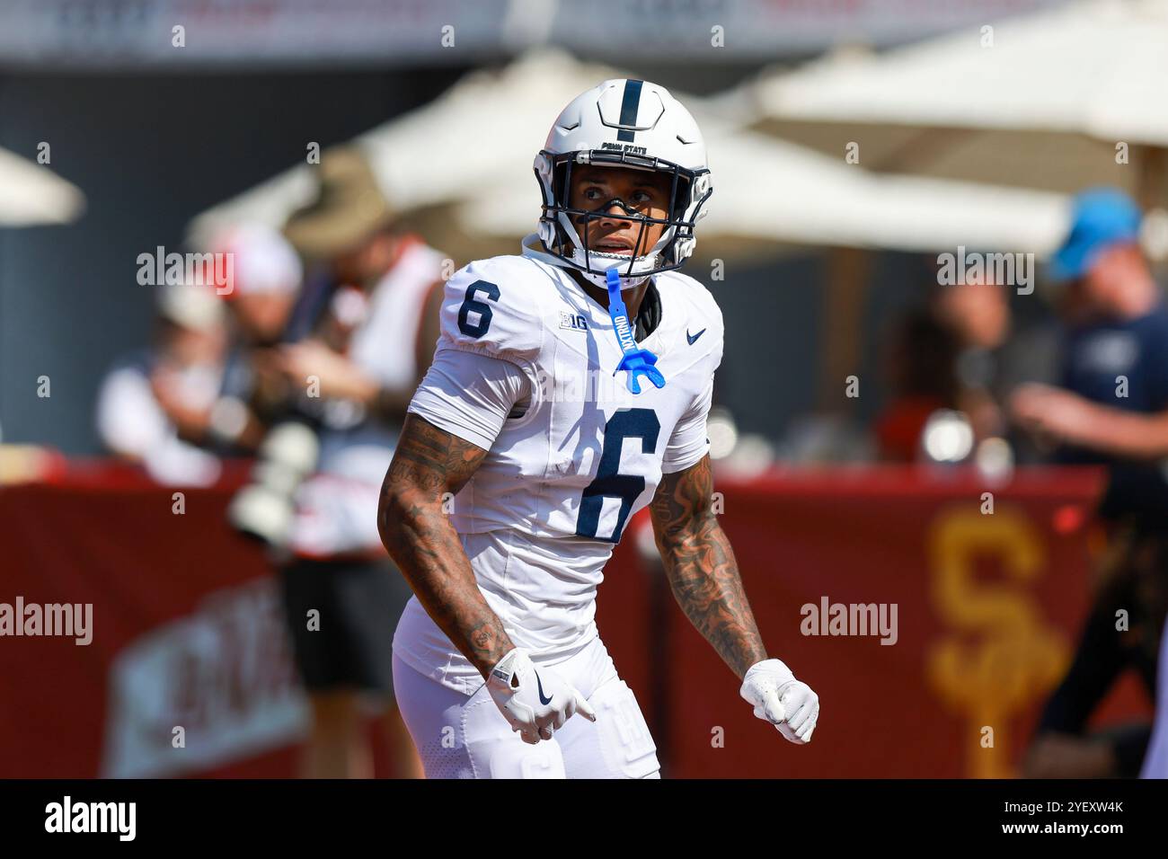 LOS ANGELES, CA - OCTOBER 12: Penn State Nittany Lions safety Zakee ...