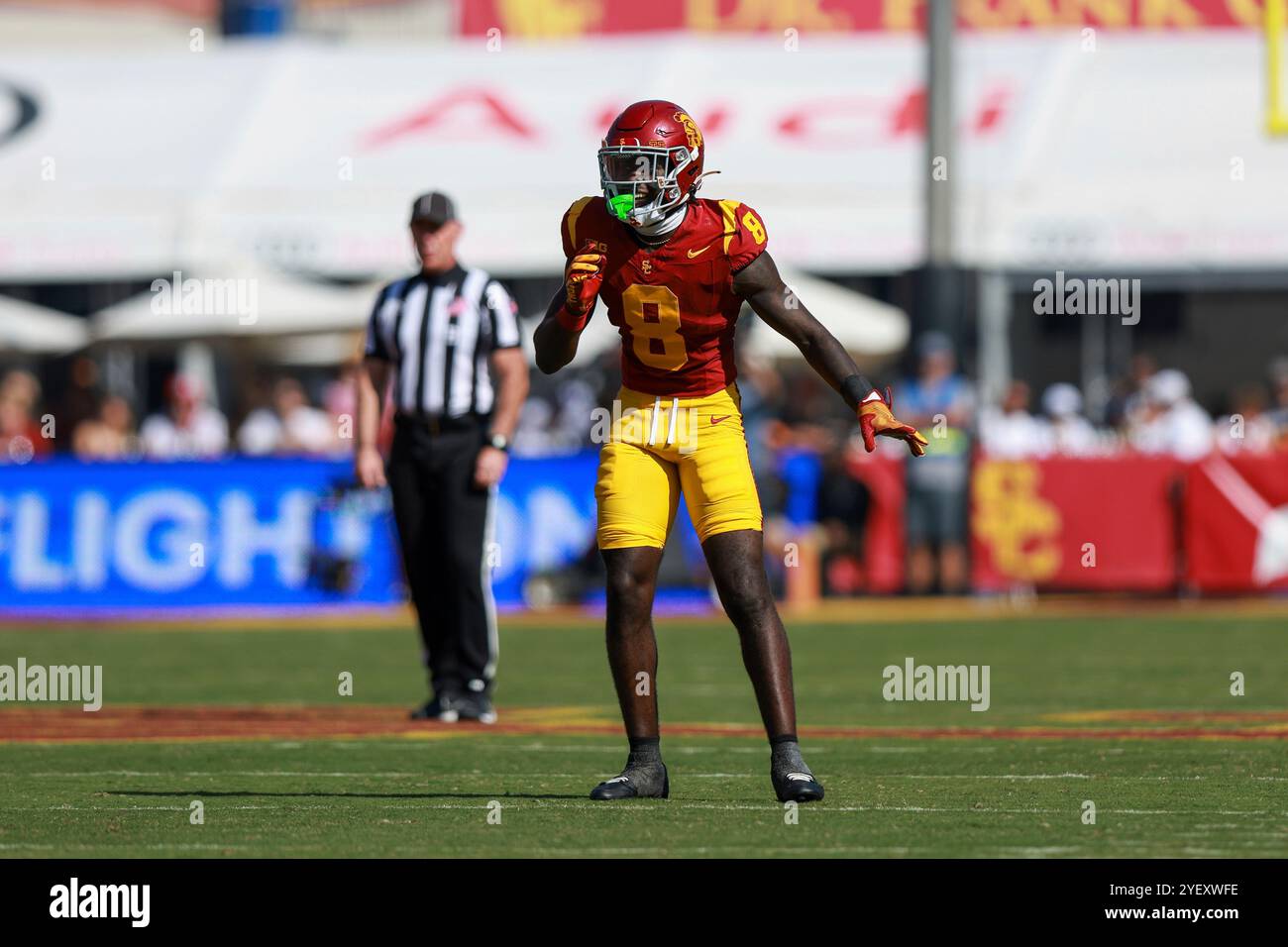 LOS ANGELES, CA - OCTOBER 12: USC Trojans safety Zion Branch (8) lines ...