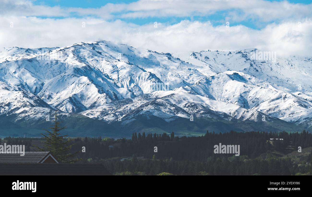 Snow covered mountains close up in Alexandra new Zealand iconic scenery ...