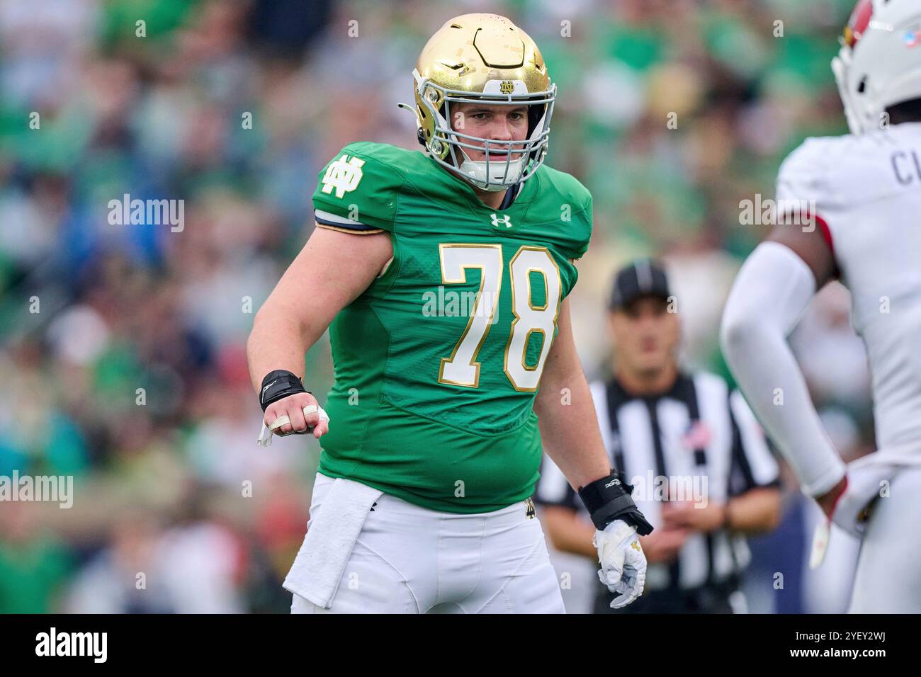SOUTH BEND, IN - SEPTEMBER 28: Notre Dame Fighting Irish offensive ...
