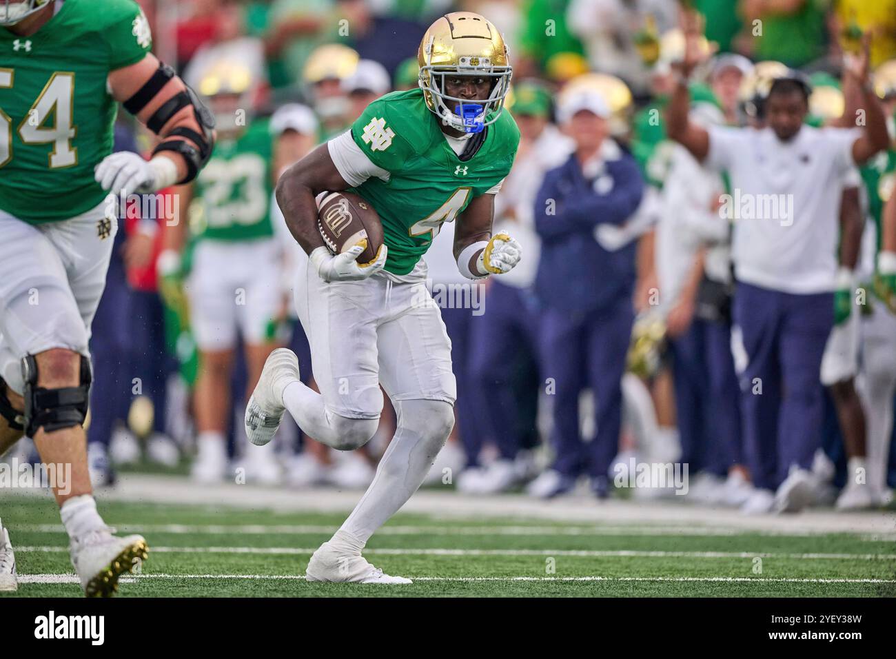 SOUTH BEND, IN - SEPTEMBER 28: Notre Dame Fighting Irish running back Jeremiyah Love (4) runs ...