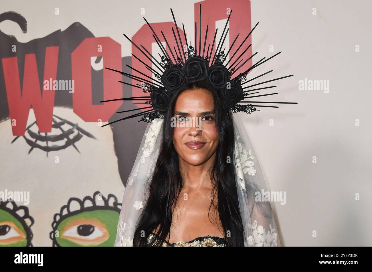 Elsa Marie Collins arrives at the fourth annual Dia de Muertos Gala on ...