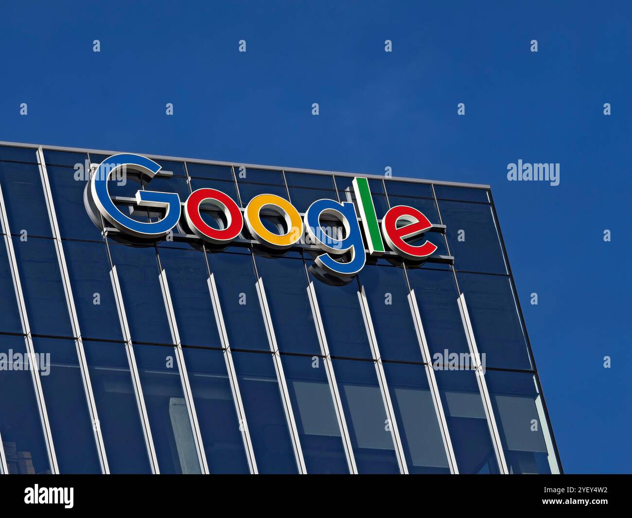 Toronto Canada / Google's new Downtown Toronto Headquarters, in King ...