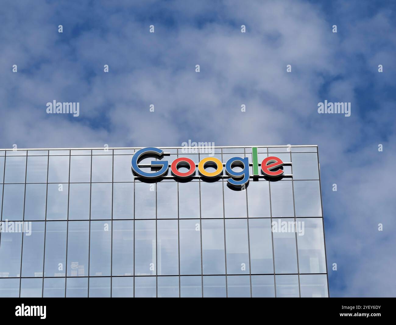 Toronto Canada / Google's new Downtown Toronto Headquarters, in King ...