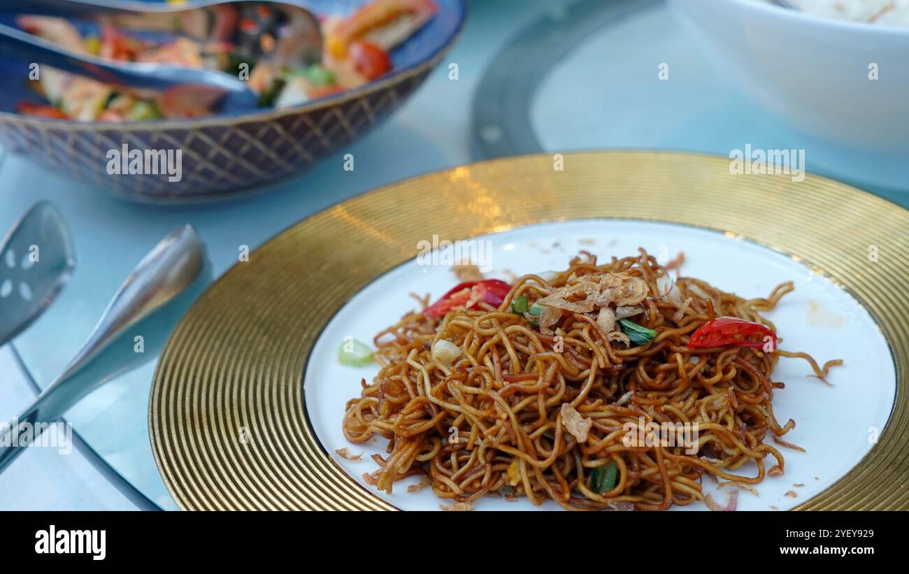 Indonesian pasta hi-res stock photography and images - Alamy