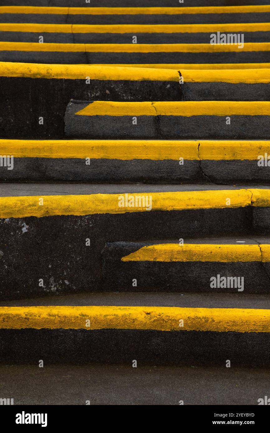 Steps yellow safety lines hi-res stock photography and images - Alamy