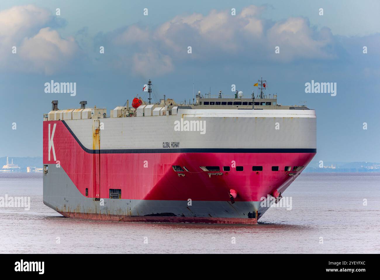 Vehicle carrier Global Leader heading for Royal Portbury Docks Stock ...