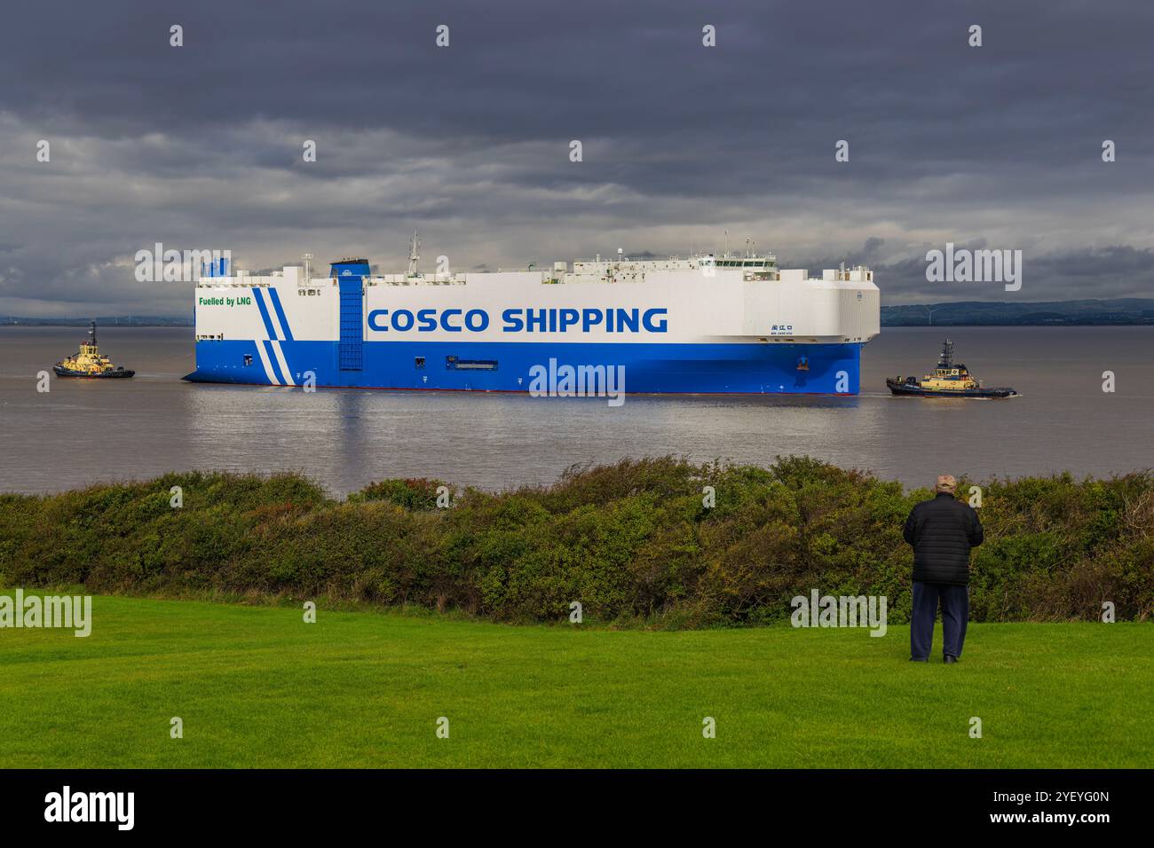 Vehicle carrier Min Jiang Kou heading to Royal Portbury docks on her maiden voyage Stock Photo ...