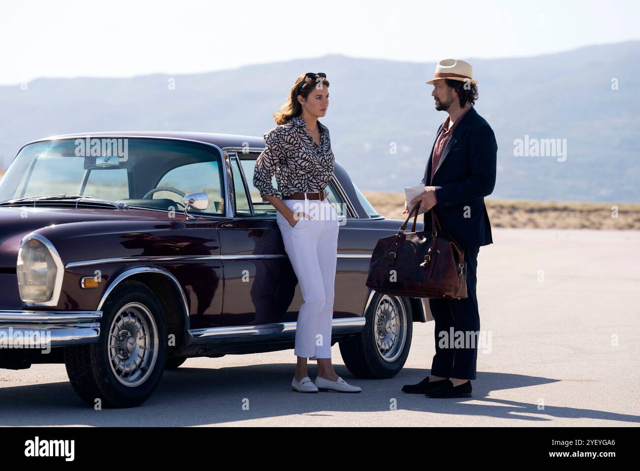 JOSEPH GORDON-LEVITT and SHAILENE WOODLEY in KILLER HEAT (2024 ...