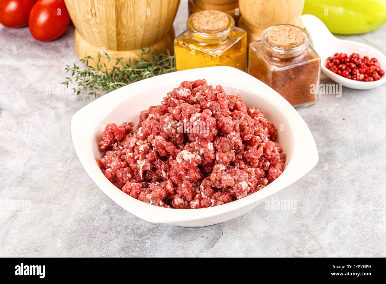 Homemade Raw beef minced meat for cooking Stock Photo - Alamy