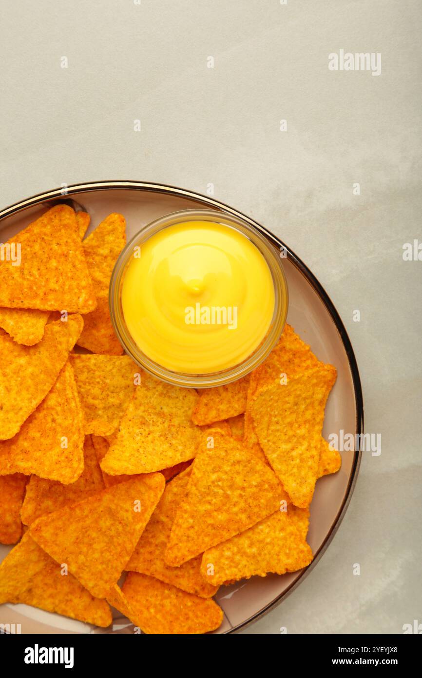 Nachos cheese sauce hi-res stock photography and images - Alamy