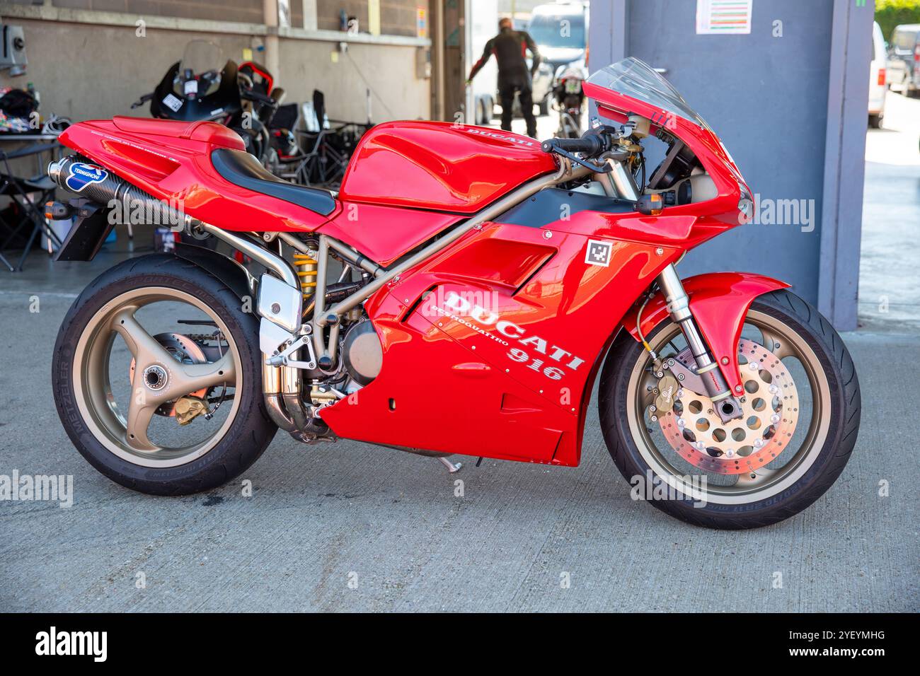 Ducati 916 Biposto Stock Photo - Alamy