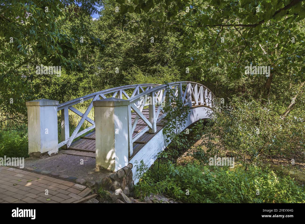 Humpback bridge hi-res stock photography and images - Alamy
