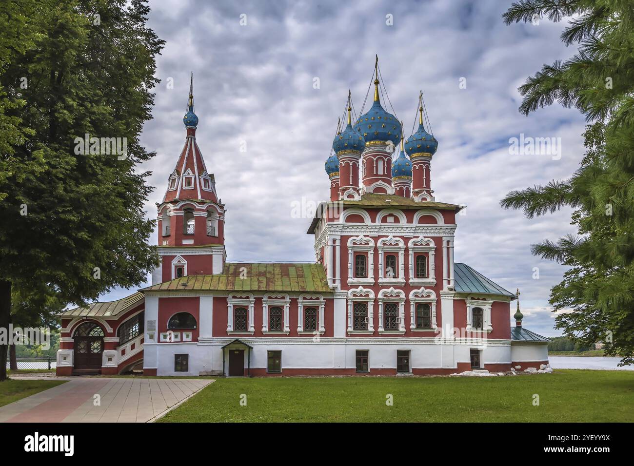 Church of Demetrius on the Blood on the banks of the Volga River ...