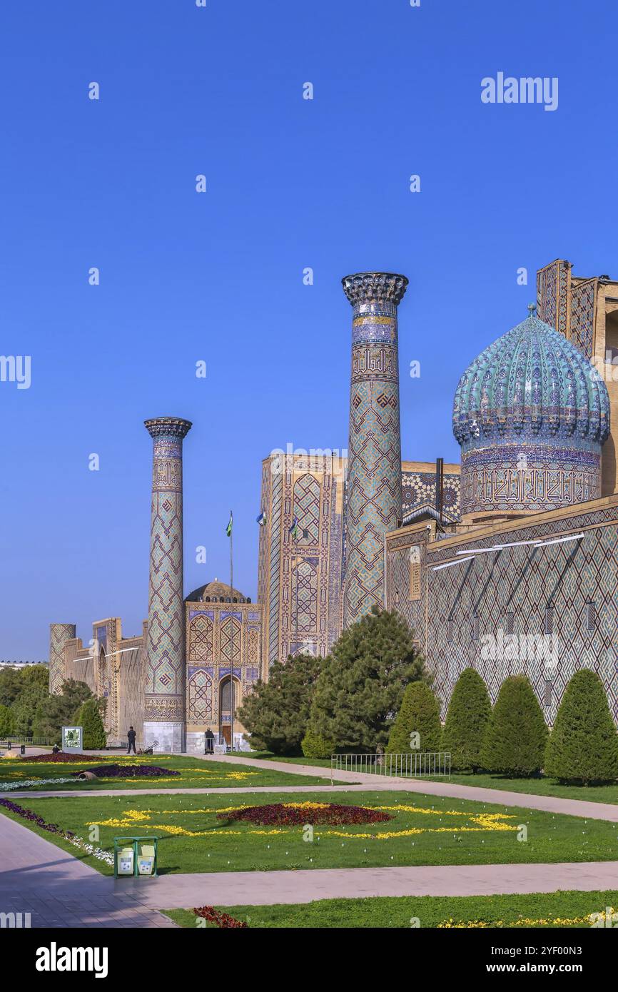 Samarkand central park hi-res stock photography and images - Alamy