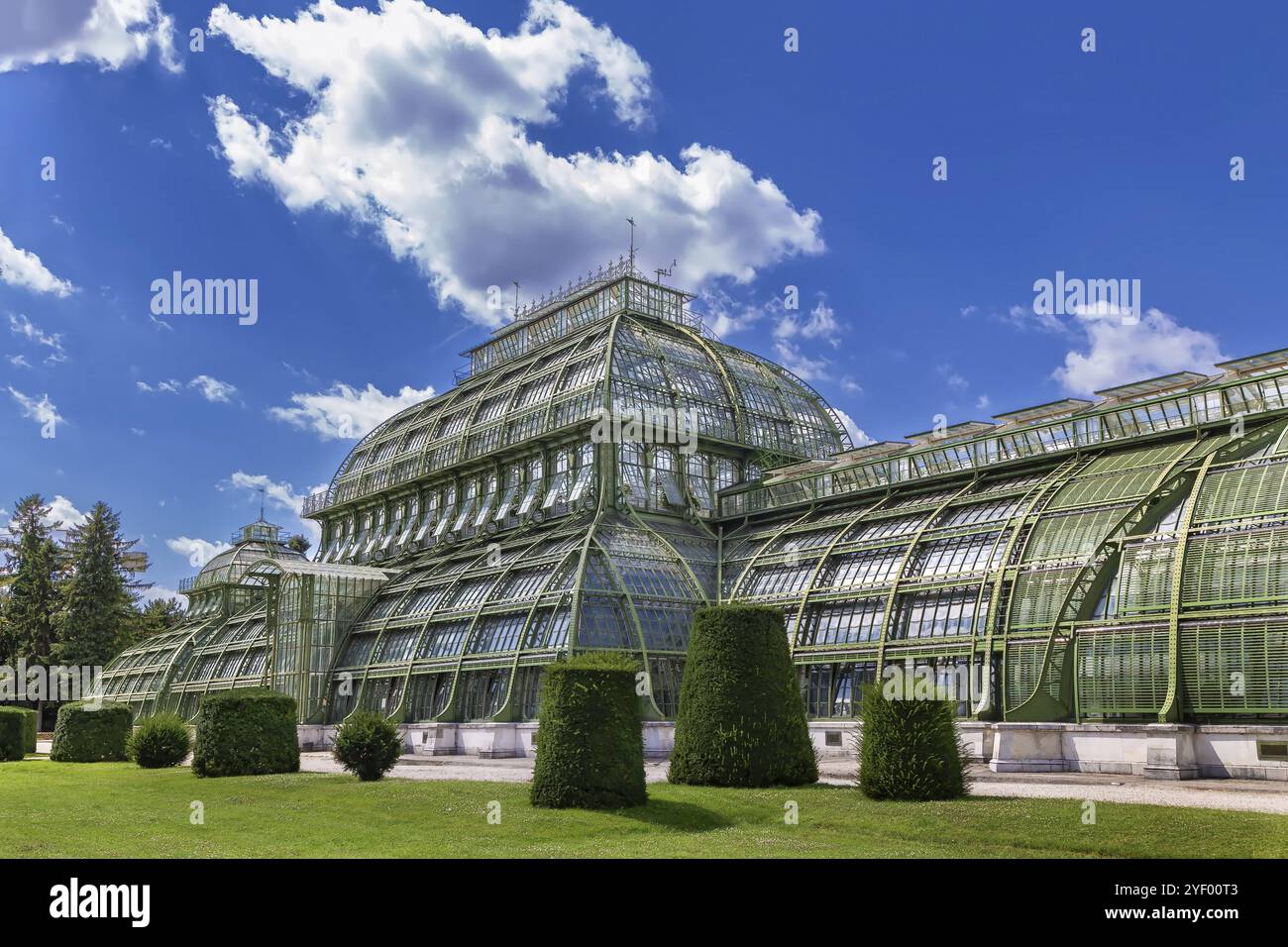 Featuring plants from around the world hi-res stock photography and ...