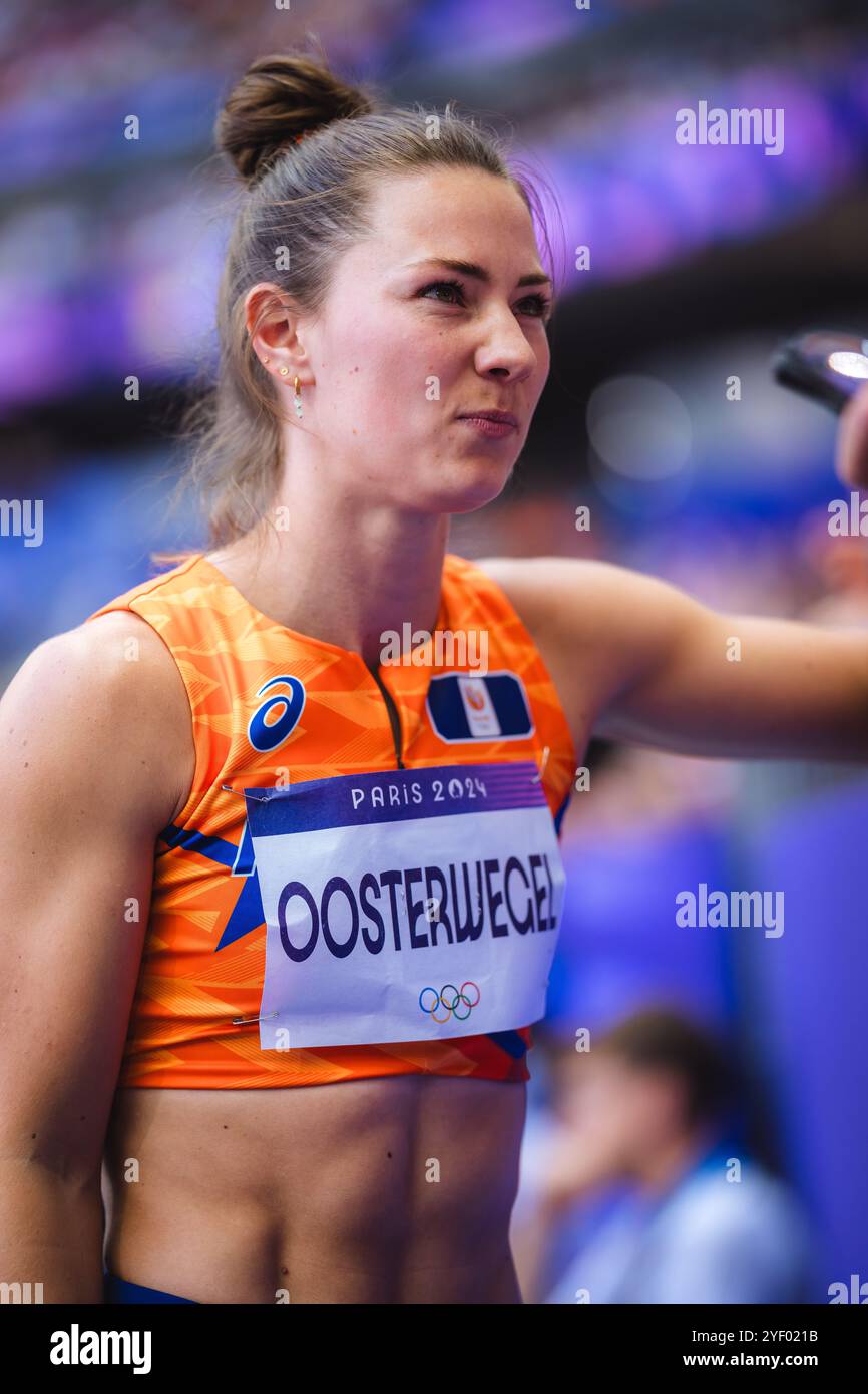 Emma Oosterwegel participating in the high jump at the Paris 2024 ...