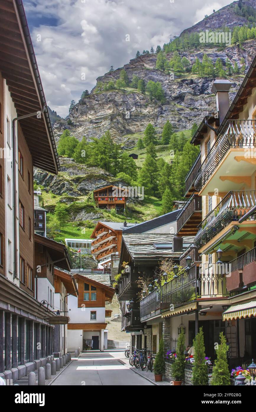 Street in Zermatt village, Switzerland, Europe Stock Photo - Alamy