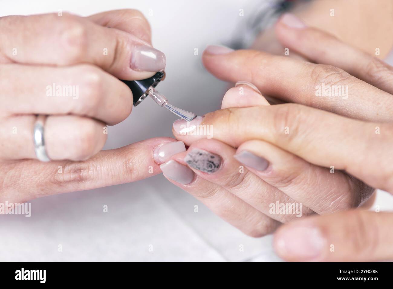 Classy nails hi-res stock photography and images - Alamy