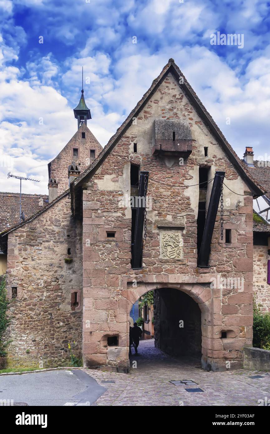Dolder tower gate hi-res stock photography and images - Alamy